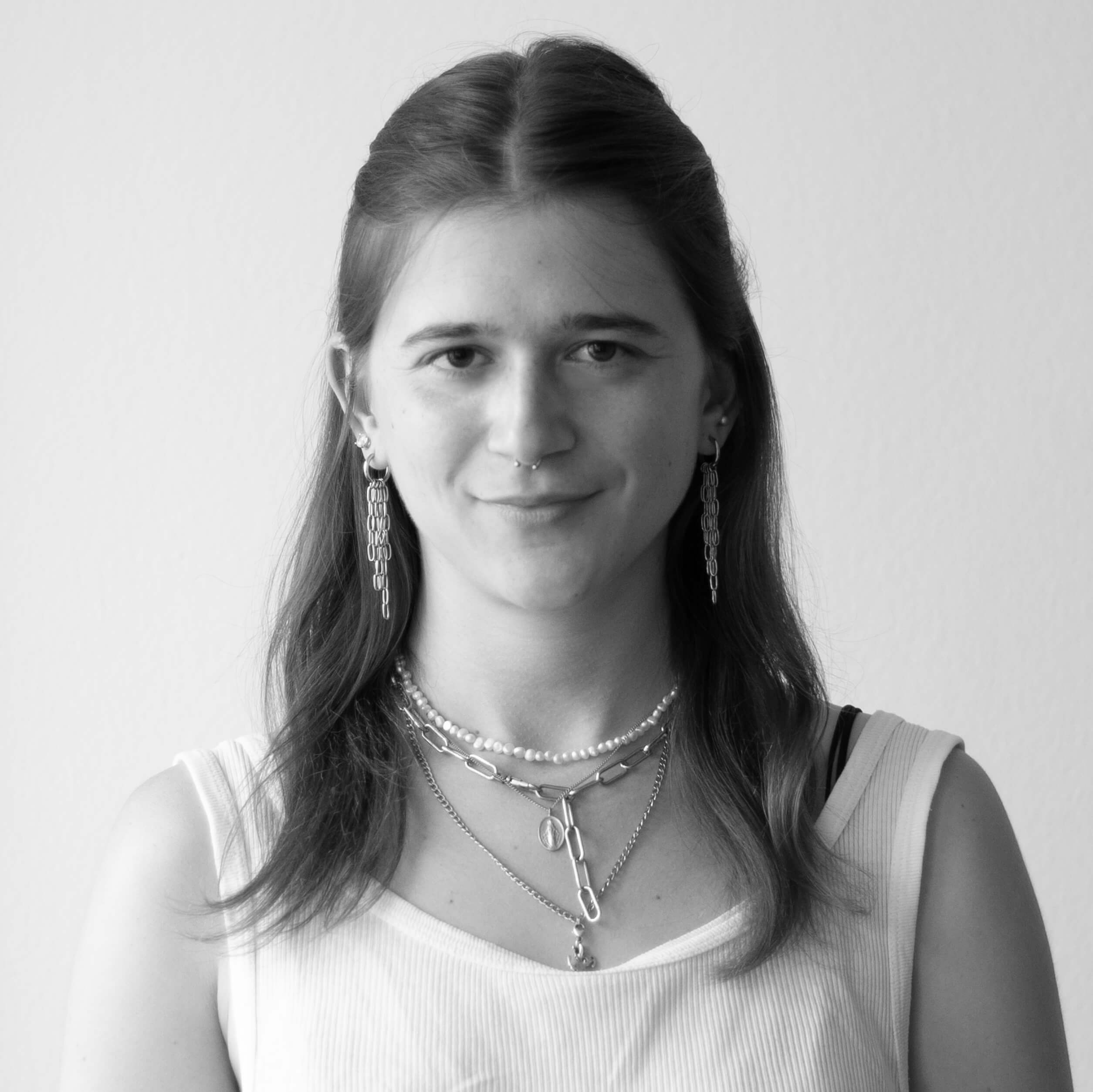 Mona Koschek - All Artists Agency